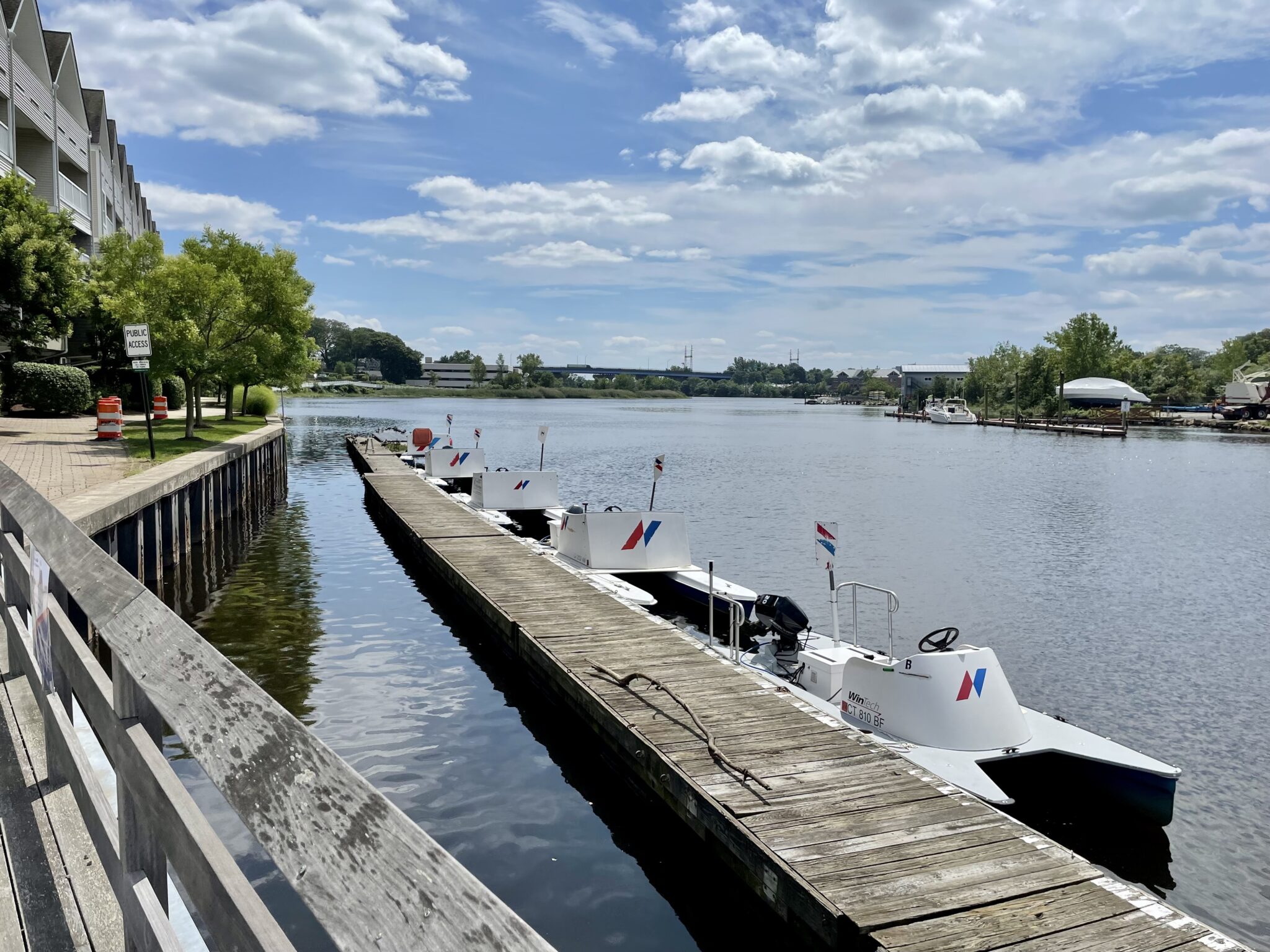 Norwalk River Rowing – Community rowing on the Norwalk River since 1986